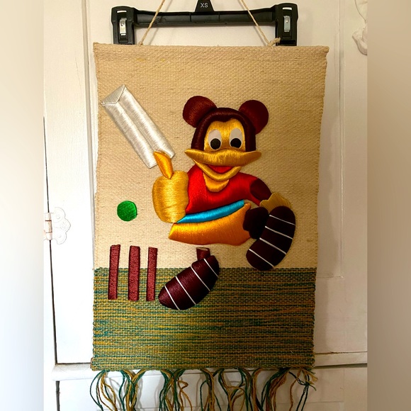 Wall Decor | Wall Hanger Canvas Embroidered With Real Silk Thread ...